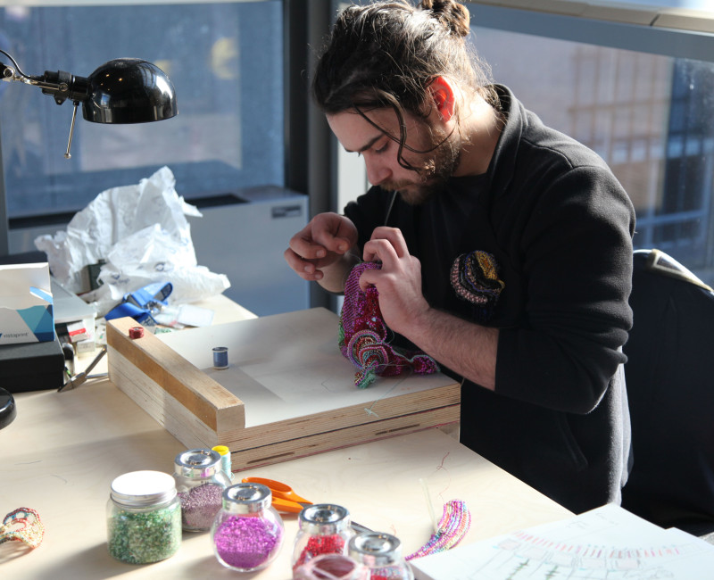 Artist in residence Sebastién Carré maakt nieuw werk in tentoonstelling ...